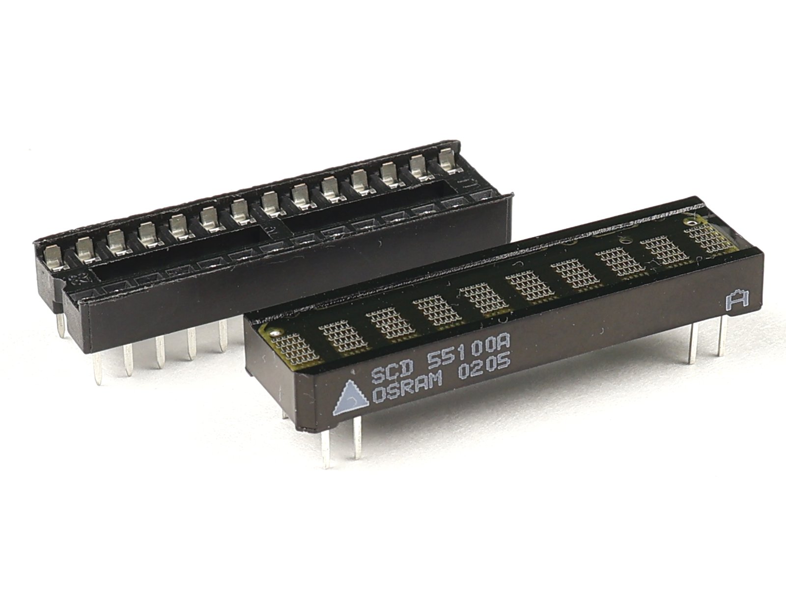 Osram SCD55100A intelligent 10-digit Dot-Matrix Display (red) DIP-28